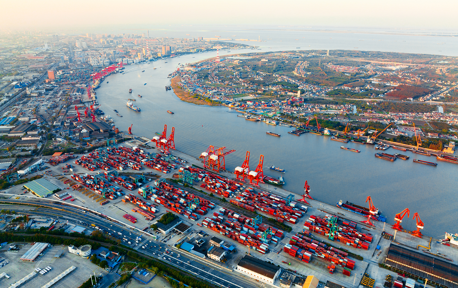 Trafic maritime : la Chine continue de dominer le classement mondial ...